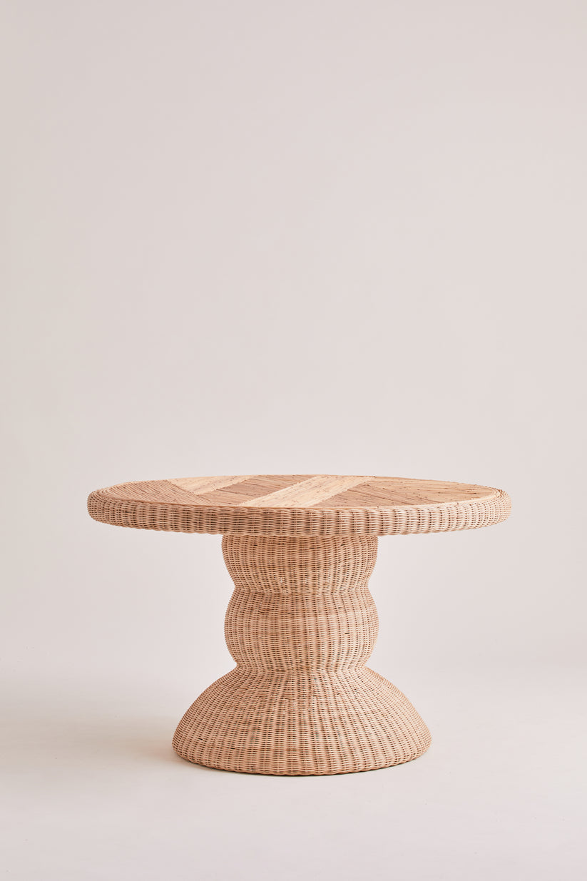 Kelly dining table – Heaps & Woods